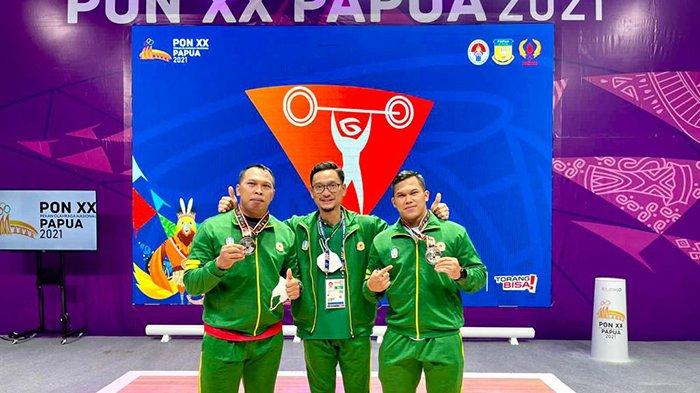 Atlet Angkat Besi Jatim Jualan Tempe di Terminal Arjosari Malang dan ...