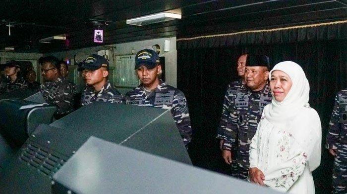 Gubernur Jatim dan ForkopimdaQiyamul Lail Sambil Berlayar dengan KRI ...