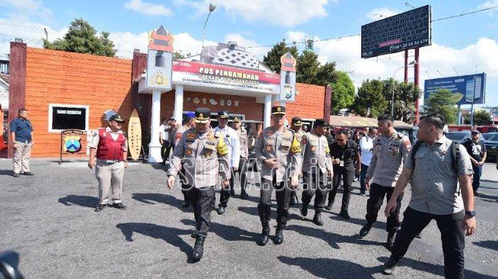 Cek Pelabuhan Ketapang Banyuwangi, Kapolda Jatim Akan Tambah Pasukan Pengamanan saat Libur ...