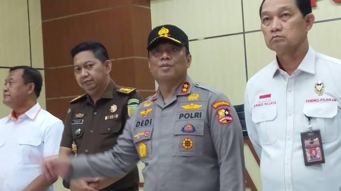 Letak Jatuhnya Peluru Gas Air Mata Saat Rekonstruksi Beda dengan Video ...