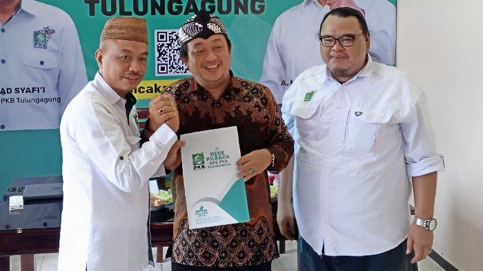 Pilkada 2024, Kades Jarakan Suad Bagiyo Resmi Mendaftar Bacawabup ke ...