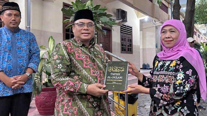 Hari Pertama Kampanye Pilgub Jatim 2024, Khofifah Silaturahmi ke Ponpes ...