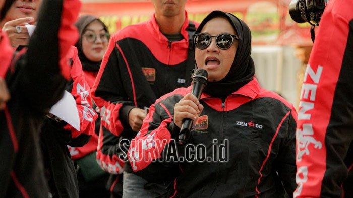 Kisah Lutfy Azizah, Dua Kali Jadi Detektif Cinta saat Merintis Ojol Zendo di Tulungagung - Surya ...