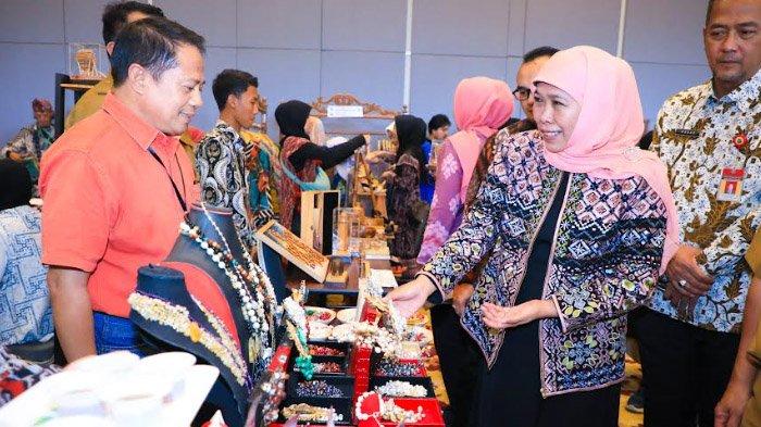 Khofifah Pimpin Misi Dagang dan Investasi di Banten, Jatim Catatkan ... Khofifah Pimpin Misi Dagang dan Investasi di Banten, Jatim Catatkan ...