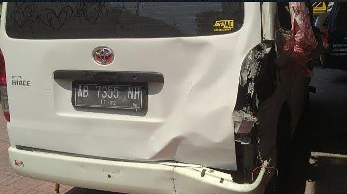 Pengedar Rokok Haram Makin Berani, Tabrak Mobil Petugas Saat Dikejar di ...