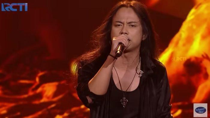 Biodata Neyl Peserta Indonesian Idol 2023 Bergaya Rocker yang Bakal Nyanyi Lagu Pesawat Tempur ...