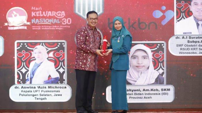 Penurunan Angka Stunting di Kabupaten Gresik Diganjar Penghargaan dari BKKBN RI - Surya.co.id