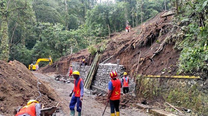Percepatan Penanganan Longsor Pacet-Cangar Terkendala Cuaca Hujan, PU ...