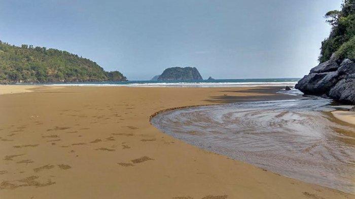 Libur Nataru di Pantai Kebo Trenggalek, Bisa Nikmati Indahnya Perpaduan ...