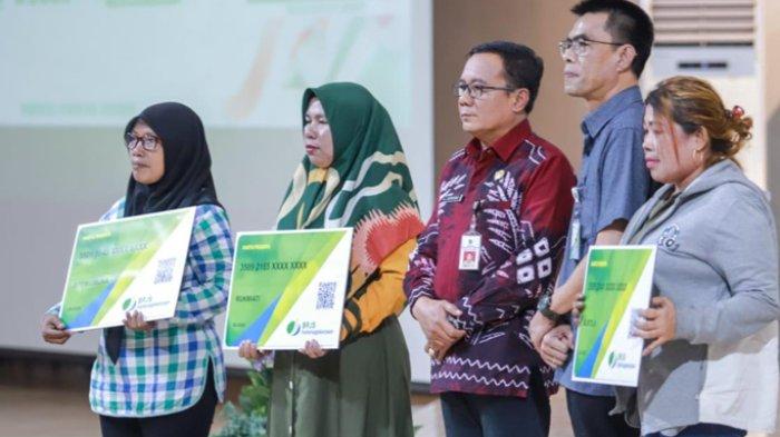 833 Pedagang Keliling di Kabupaten Jember Memperoleh BPJS ...