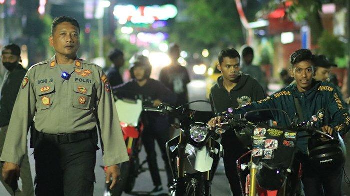 Balap Liar di Kota Blitar Dirazia Polisi dan Puluhan Motor Diamankan karena Ini - Surya.co.id