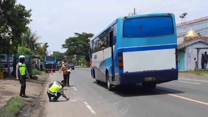 Motor Terpeleset Dalam Perjalanan di Pasuruan, Pasutri asal Probolinggo ...