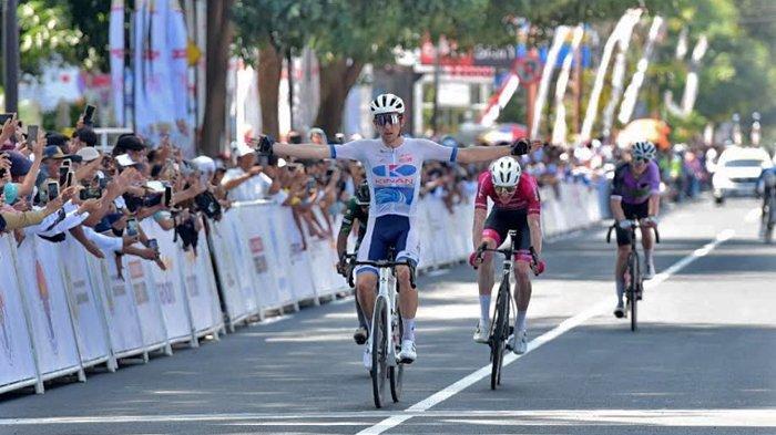 Yellow Jersey Etape 1 Tour de Banyuwangi Ijen 2024 Milik Pembalap ...