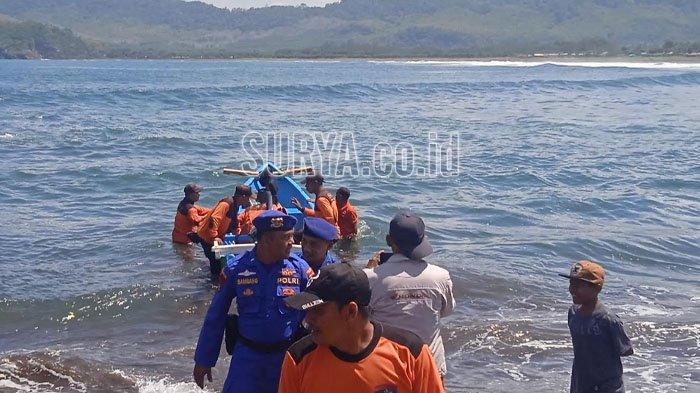 UPDATE Pencarian Wisatawan Hanyut di Pantai Payangan Jember, Tim SAR Terhalang Ombak Tinggi ...