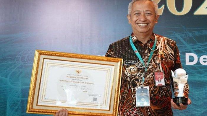 Pemkab Nganjuk Raih 2 Penghargaan Terbaik Nasional, Berkat Penerapan Sistem Merit Pada Manajemen ...