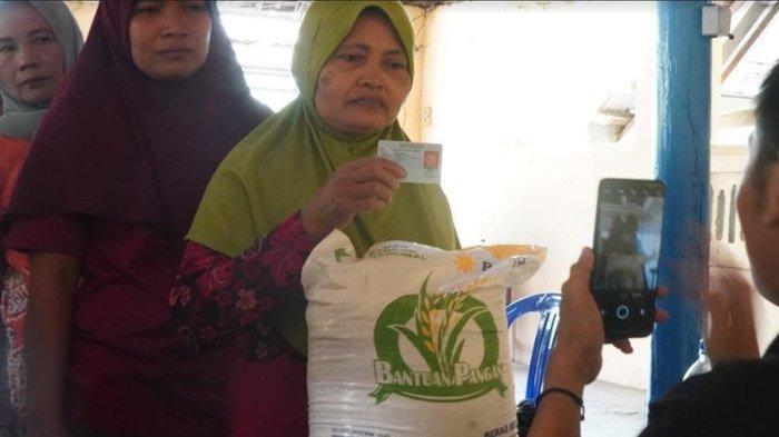 DKPP Nganjuk Percepat Penyaluran Pangan, Jamin Stok Beras Aman Meski Harga Masih Meroket - Surya ...
