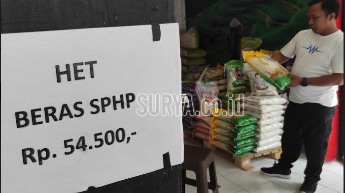 Pastikan Tepat Sasaran, Satgas Pangan Awasi Pendistribusian Beras dari Bulog di Pasar Kota ...