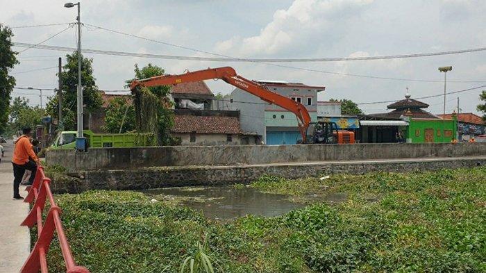 Ada Normalisasi Sungai Avour di 7 Desa Gedeg-Jetis Panjang 8,8Km Pasca ...