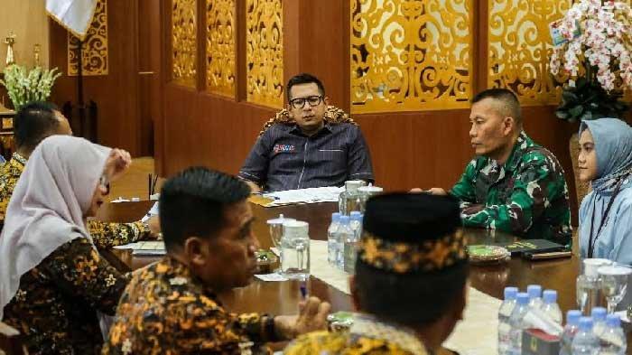 Pj Wali Kota Mojokerto Ali Kuncoro Gerak Cepat Atasi Lonjakan Harga Beras Premium - Surya.co.id