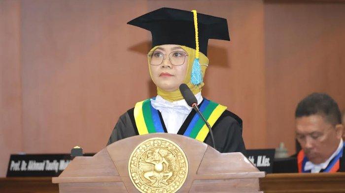 Guru Besar Unair Prof Retno Widyowati Paparkan Potensi Bahan Alam untuk ...