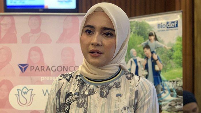 Psikolog Analisa Widyaningrum Ajak Perempuan Kembangkan Diri di Komunitas Women’s Space - Surya ...