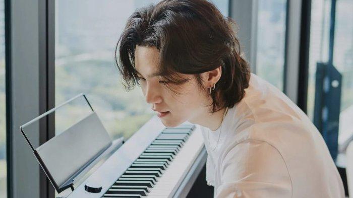 Rambut Gondrong Suga BTS Dinilai Jadi Style Paling Baik, ARMY: Teruslah ...