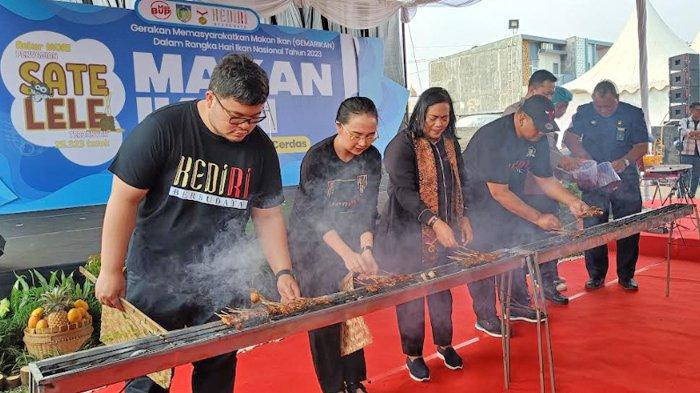 Pemkab dan Pembudidaya Lele se-Kediri Raya Siapkan 25.323 Tusuk Sate ...