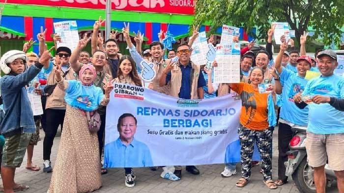 Repnas Bagikan Susu dan Makan Siang Gratis di Sidoarjo, Sambil ...