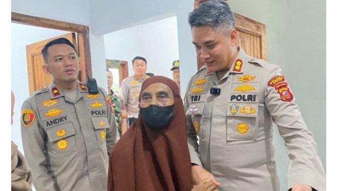 Rezeki Nomplok Nenek Anih yang Tinggal di Gubuk di Bandung, Kini Tak Lagi Bawa Obor ke Kamar ...