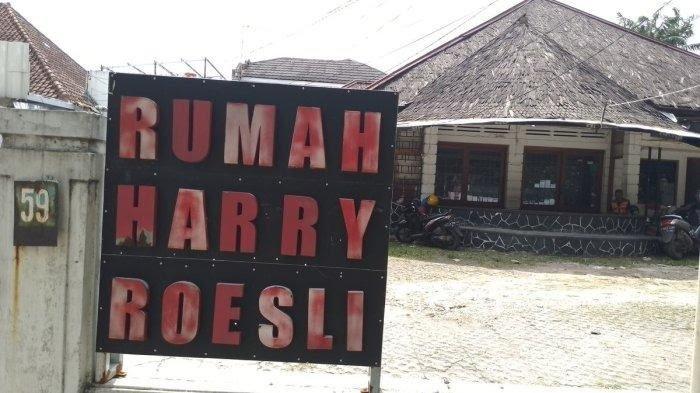 Rumah Musik Harry Roesly Di Kota Bandung Hendak Di Jual, Tak Sanggup ...