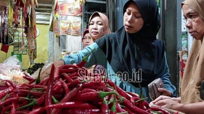 Jelang Natal dan Tahun Baru, Harga Cabai di Lamongan Tembus Rp 102.000 Per Kilogram - Surya.co.id