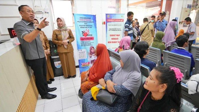 Sidak Pelayanan Publik Seusai Libur Lebaran 2024, Sekda Mojokerto Gaguk Pastikan Tak Ada ASN ...
