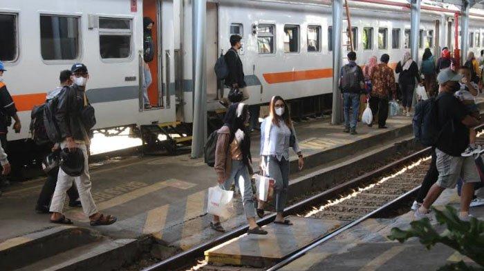 Promo Tiket Keberangkatan KA dari Stasiun Daop 9 Jember, Kelas Eksekutif Hanya Rp 200.000 ...