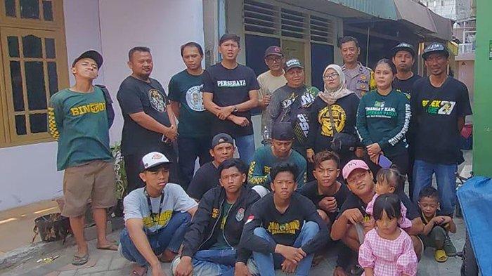 Bonek Buka Toko untuk Usaha Disabilitas Surabaya - Surya.co.id