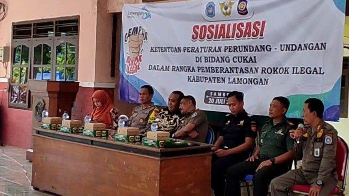 Satpol PP dan Bea Cukai Keliling Kampanye Pemberantasan Rokok Ilegal di Lamongan - Surya.co.id