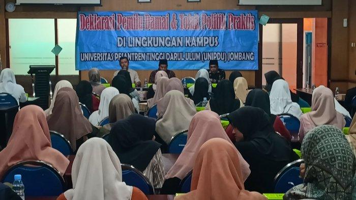 Eskalasi Politik Meningkat, Ratusan Mahasiswa UNIPDU Jombang Gelar ...