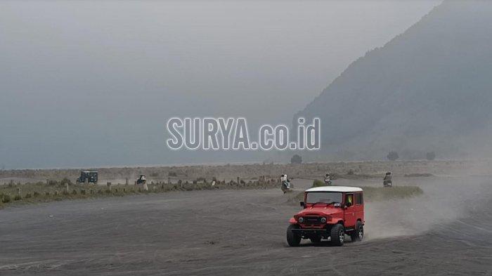 Libur Panjang Akhir Pekan, Gunung Bromo Diserbu Wisawatan Lokal dan Asing - Surya.co.id