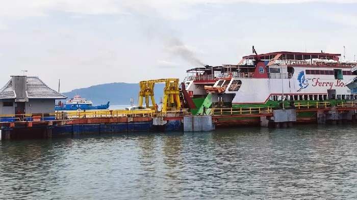 Puncak Arus Mudik Lebaran 2024 di Lintas Ketapang-Gilimanuk, 77 Ribu Orang Masuk ke Jawa - Surya ...