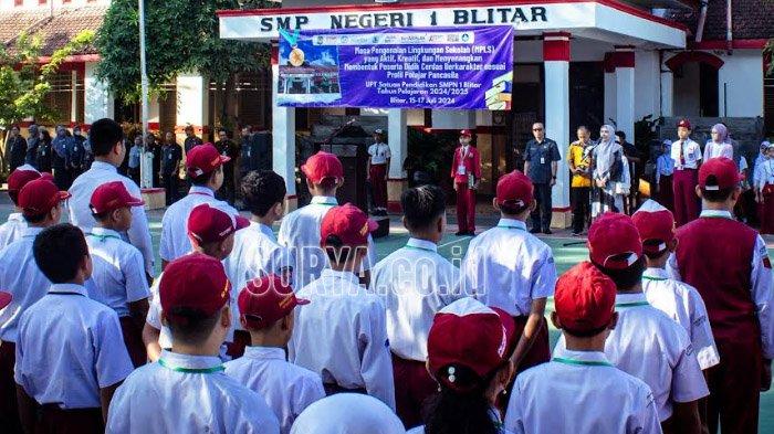 MPLS di Kota Blitar, Dinas Pendidikan Imbau Tidak Ada Aksi Perploncoan dan Bullying - Surya.co.id