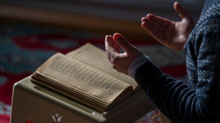 Doa dan Amalan Kamis Malam Jumat Lengkap dengan Keutamaannya - Surya.co.id