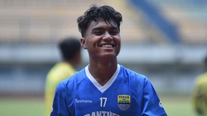 Biodata Saiful, Eks Persib Bandung yang Dipastikan Gabung Persebaya ...