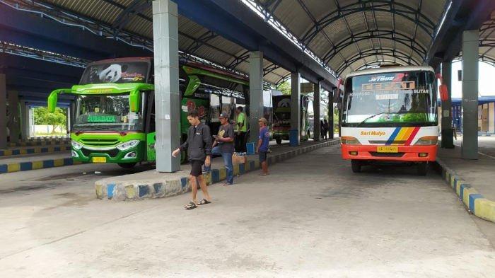 Libur Imlek 2023, 7.195 Penumpang Padati Terminal Seloaji Ponorogo ...