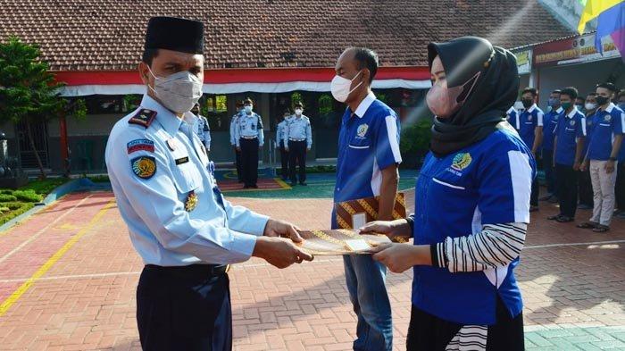 Ratusan WBP Lapas Tuban Terima Remisi Idul Fitri, Terbanyak Napi Kasus Narkotika - Surya.co.id