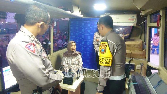 Ada Layanan SIM Keliling di Bazar Blitar Djadoel Alun-alun Kota Blitar ...