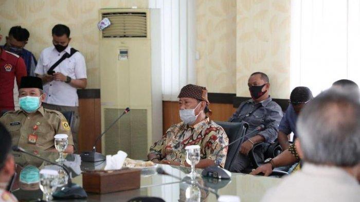 Ini Sosok Abah Surya Pengundang Rhoma dan Rita Sugiarto Cs, yang Bikin Heboh Bogor - Surya.co.id