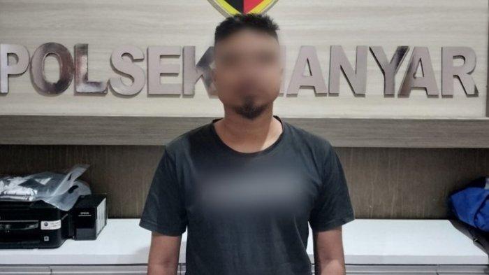 Pria di Gresik Tenteng Celurit Tiba-Tiba Obrak-Abrik Warung Kopi di Manyar - Surya.co.id