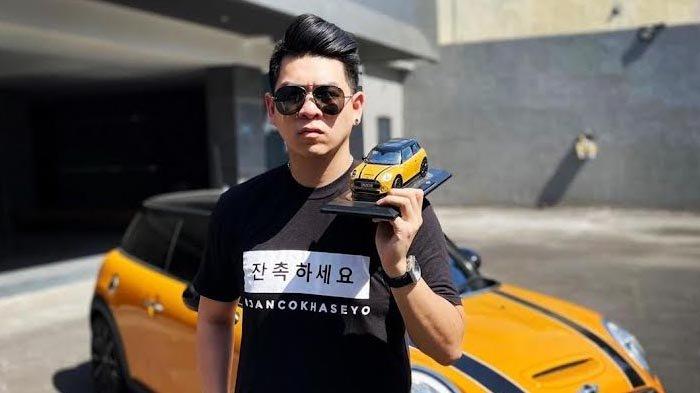 9 Fakta Menarik Crazy Rich Surabaya Andy Sugar, YouTuber yang Hobi ...