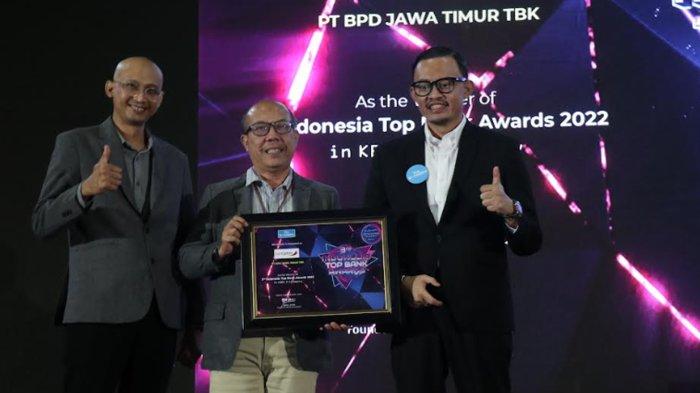 Bank Jatim Raih Penghargaan Indonesia Top Bank Awards 2022 The Iconomics - Surya.co.id