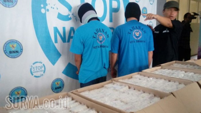 Peredaran Pil Dobel L yang Dibawa Dua Tersangka di Kota Surabaya ...