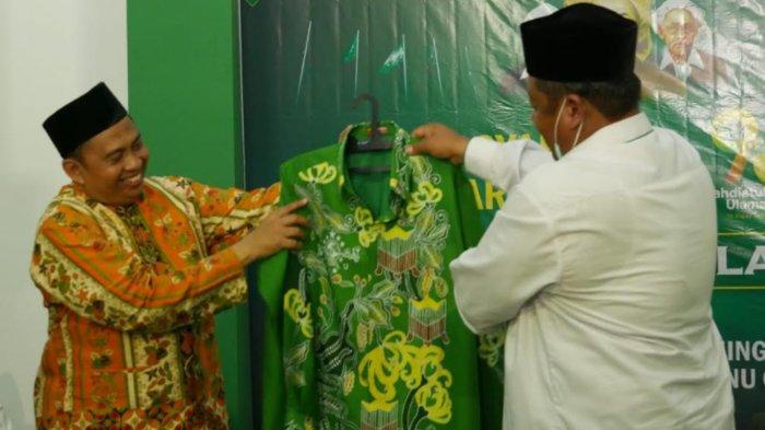 Batik Damar PCNU Gresik Punya Motif 9 Ekor Bandeng - Surya.co.id
